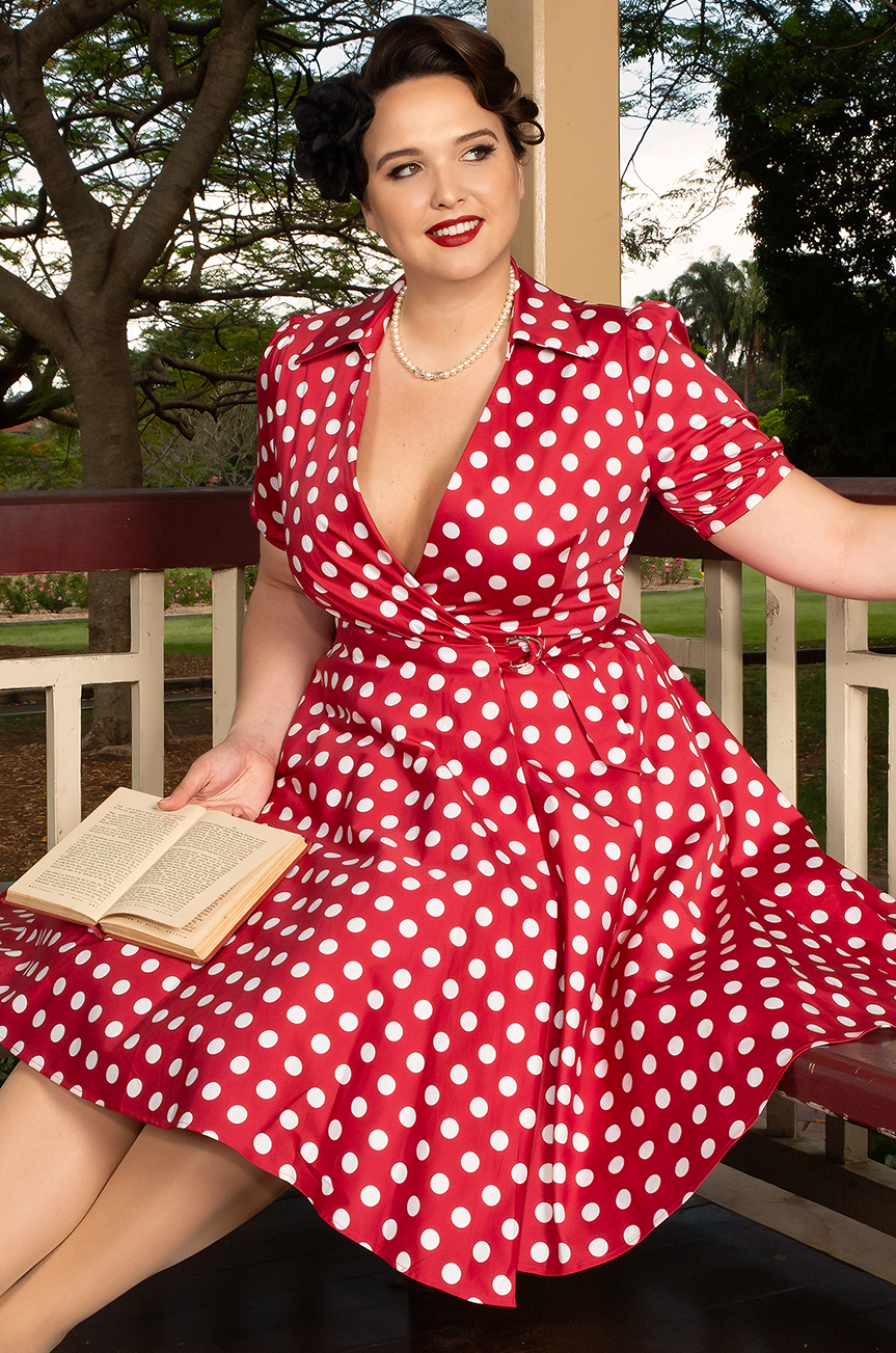 Spot Me In The Crowd – Page 2 – Kitten D'Amour